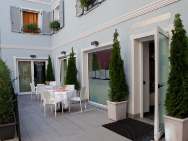 Hotel Lago Di Como Alberghi Colico 23823 by overplace