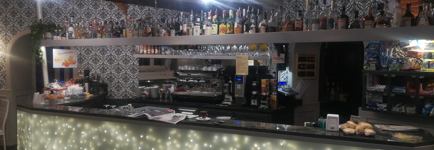 Bar Excalibur Revello Bar e caffe Revello 12036 by overplace